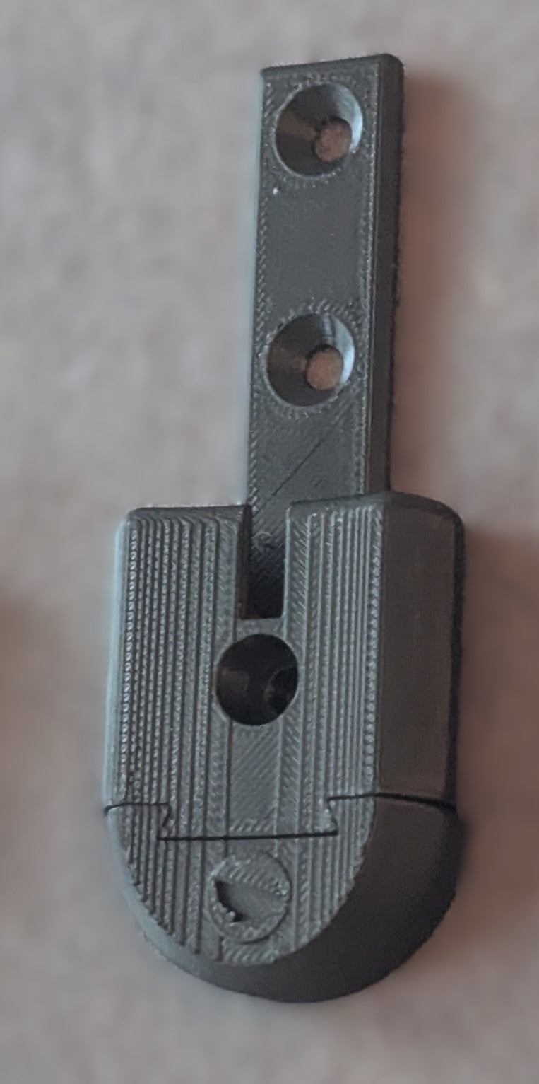 SharkMount IZ Hanger for Vacuum